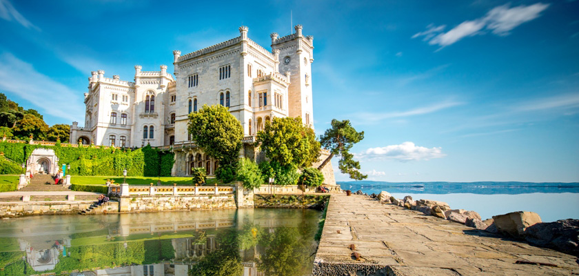 Miramare-kastélylátogatás